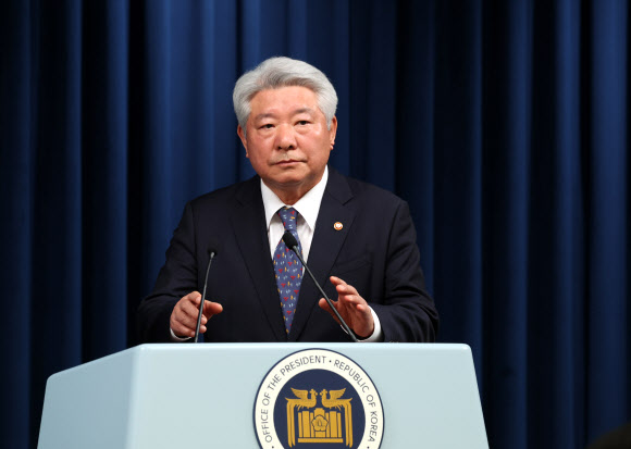 尹대통령 방통위원장에 김홍일 국민권익위원장 지명