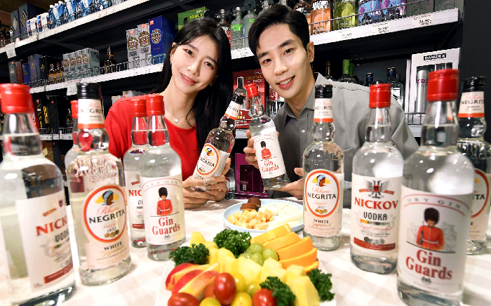 발코니에서 모히또 한 잔? … 홈바(Home Bar)족 증가 - 대한경제