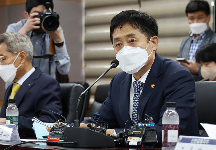 김주현 금융위원장 “무주택자 LTV 50%, 15억 초과 주담대 허용"