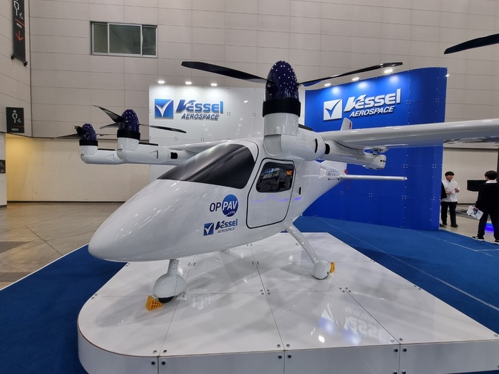 “UAM 타면 어떤 기분일까”…국내 1세대 기체 ‘스카일라v2’ 인산인해 - 대한경제