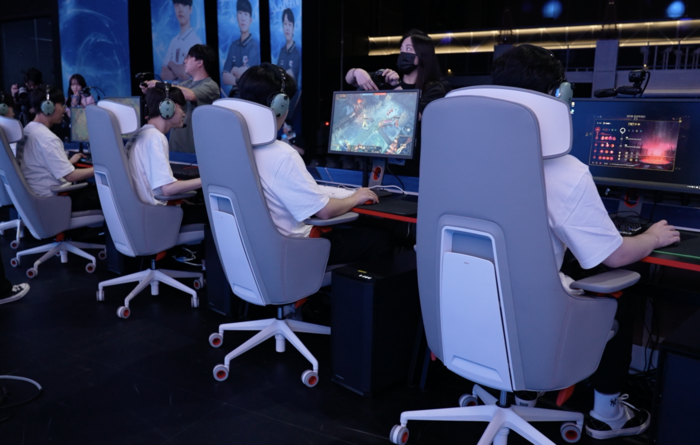 [가을 인테리어 뉴트렌드] 시디즈 ‘GC PRO’ - 대한경제