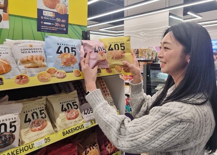 CU, '베이크하우스 405' 판매량 300만개 넘겨 - 대한경제